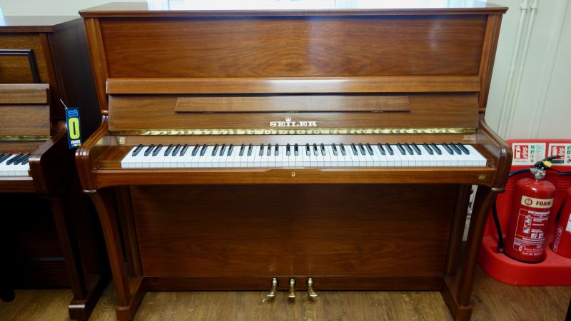 Seiler Upright Piano - Handel Pianos LTD