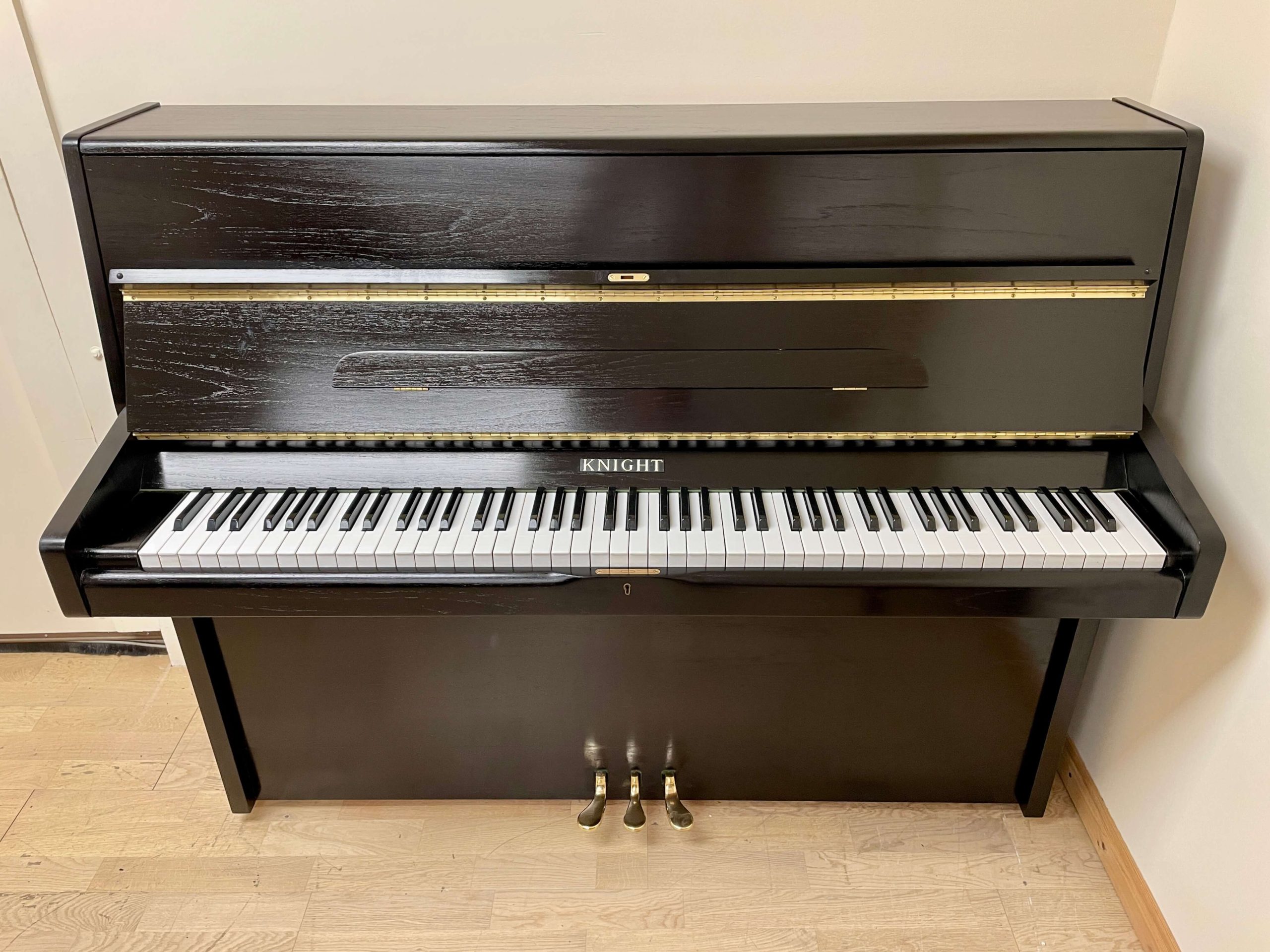 Knight Upright Piano - Handel Pianos LTD