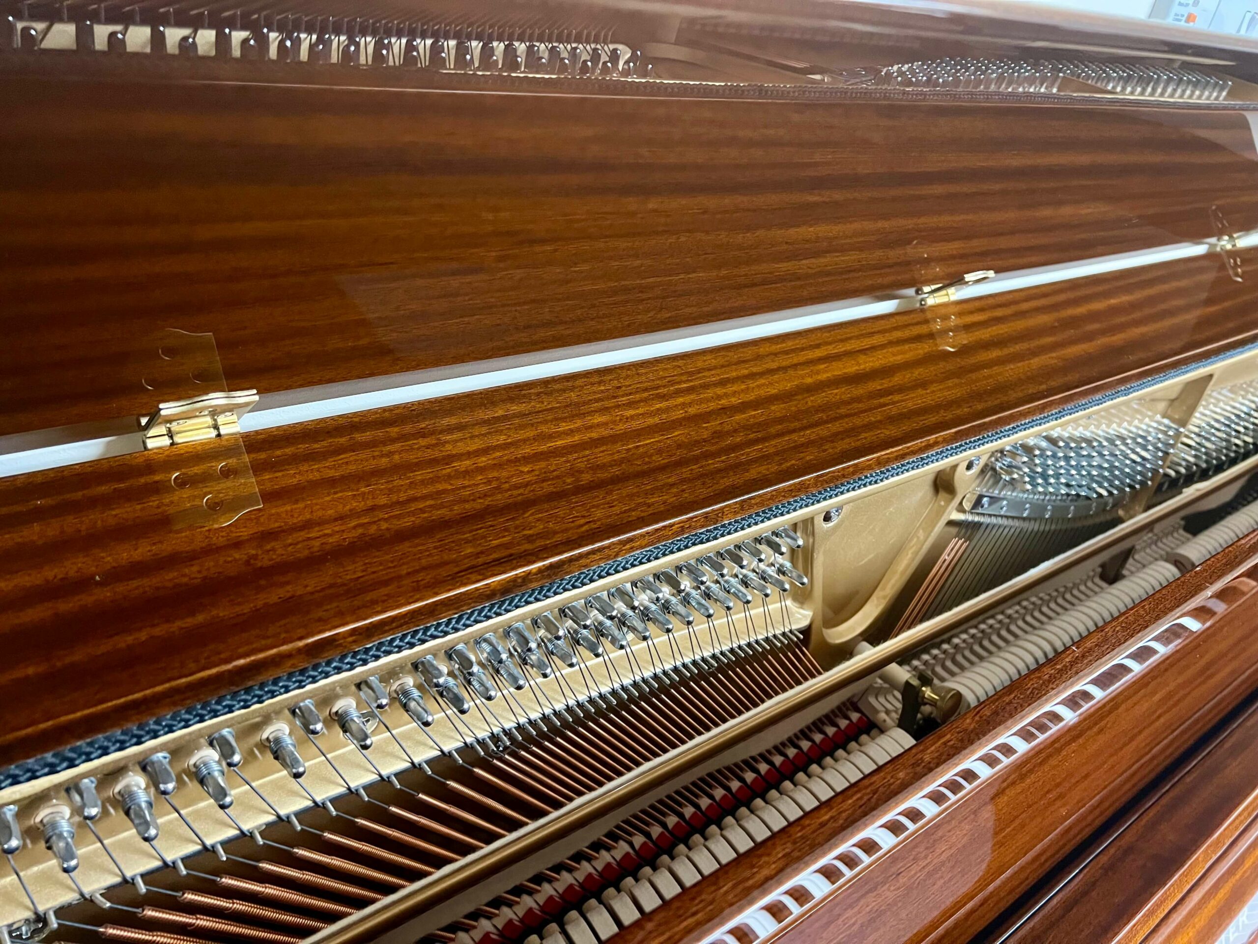 Winchester UP123 Upright Piano - Handel Pianos LTD